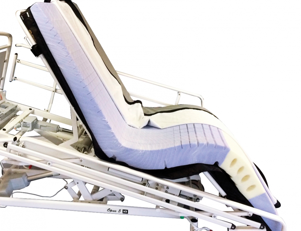 OPUS 5 HOSPITAL - Innovativ seng med sidekip- og udstigningsfunktion.